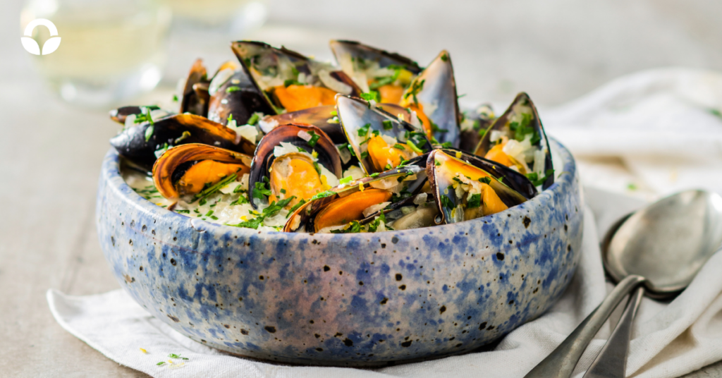 Garlic Mussels with a Creamed White Wine Broth – Food Lover's Market